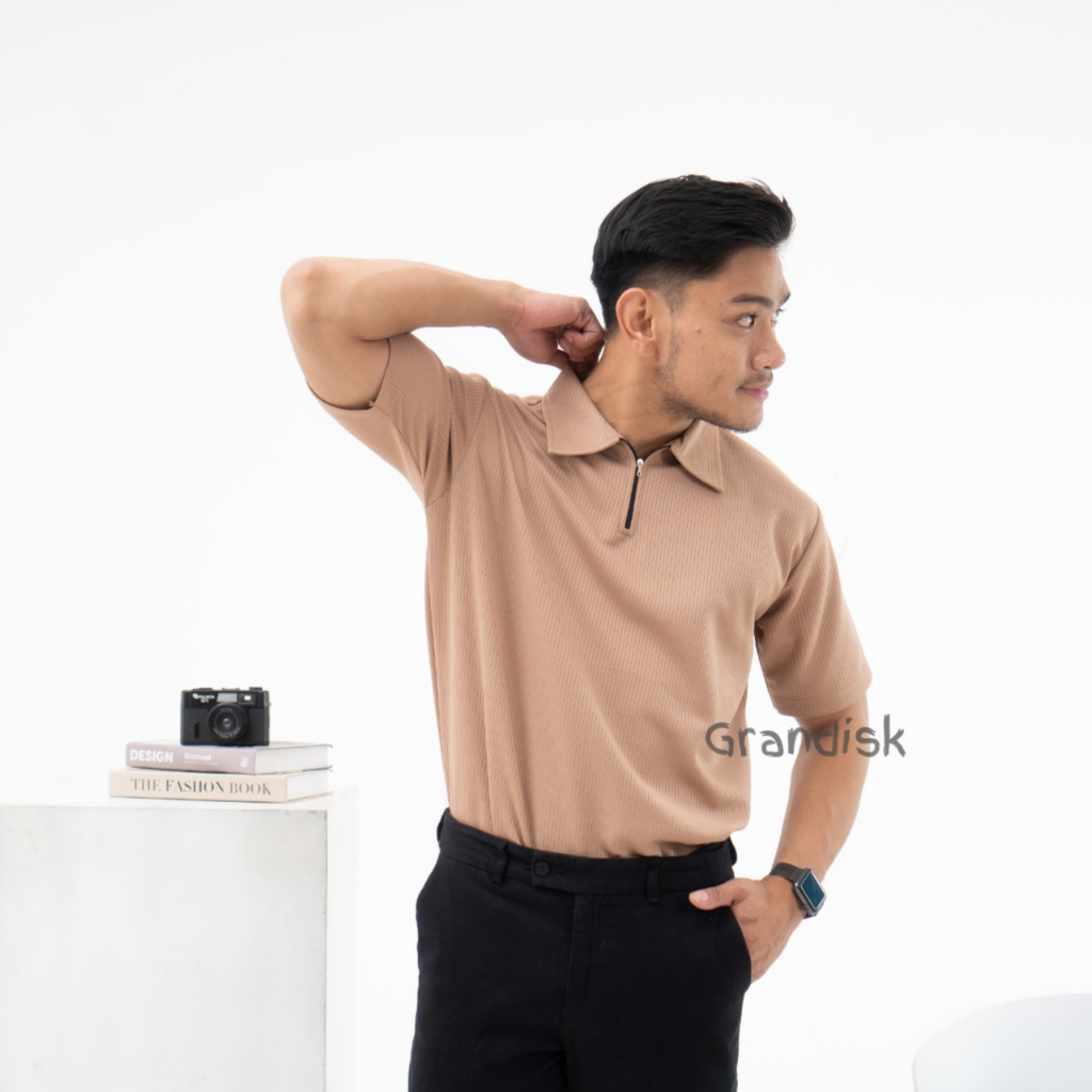 Jual Polo Shirt Knit Motif Salur Kecil Zipper Half Zipp Pria / Baju ...