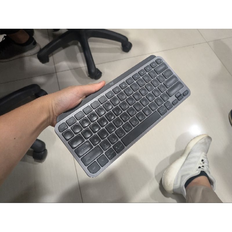 Jual Logitech mx key mini mac version preloved | Shopee Indonesia
