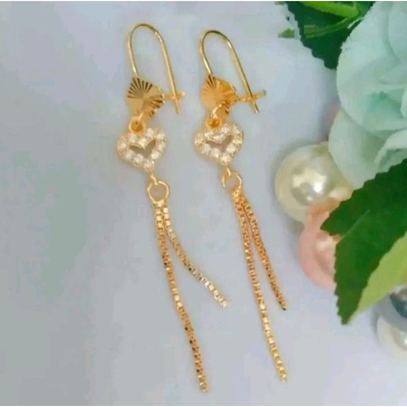 Jual Anting Desy Jurai love lobang titanium gold anti karat | Shopee ...