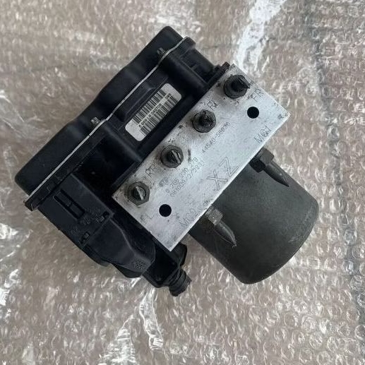 Jual modul abs actuator toyota alphard vellfire anh20 kode xz module ...