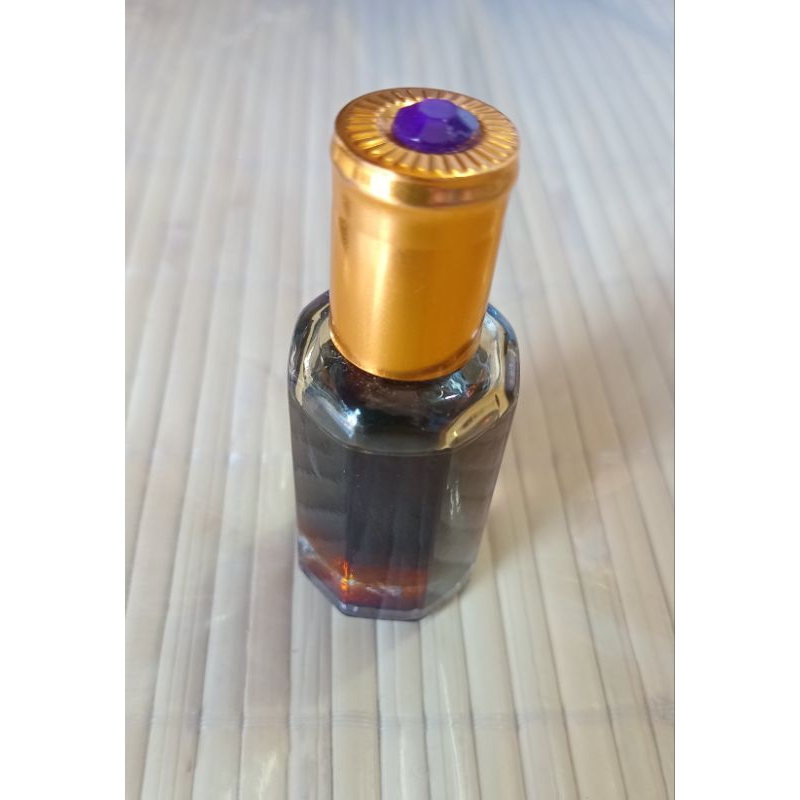 Jual Minyak gaharu super isi 10 ml ,asli Kalimantan wangi dan kental ...