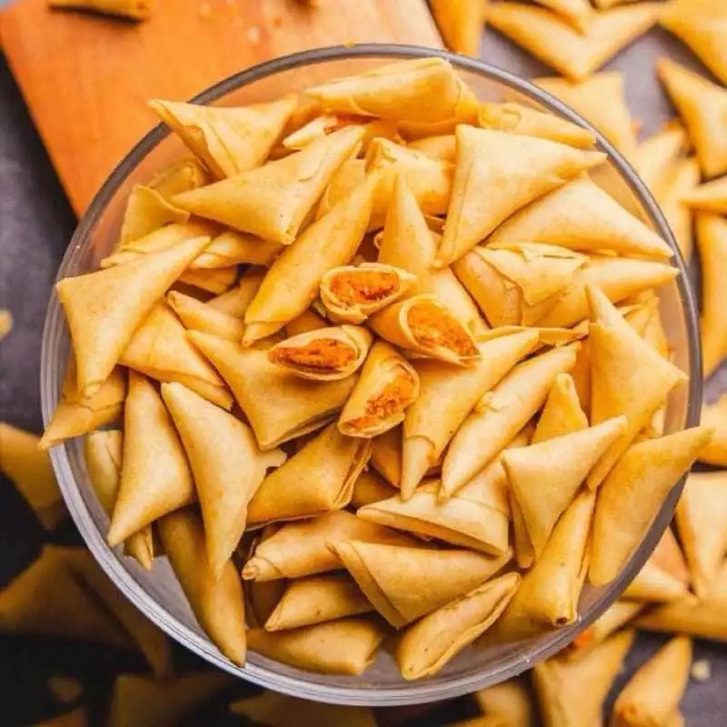 Jual SAMOSA mini abon 1kilo sambosa pangsit ayam premium camilan gurih ...