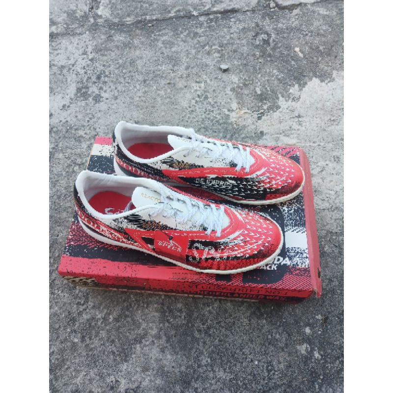 Jual Sepatu Futsal Specs Reacto Blitz Garuda Attack In Bekas Pakai ...
