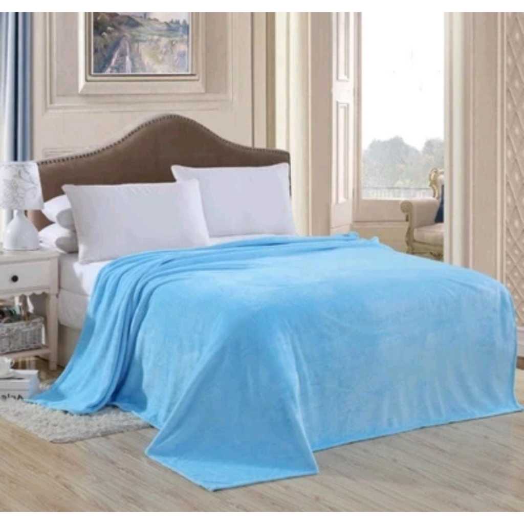 Jual Selimut Polos Tebal Lembut 180x200 / Selimut Polos Hotel | Shopee ...