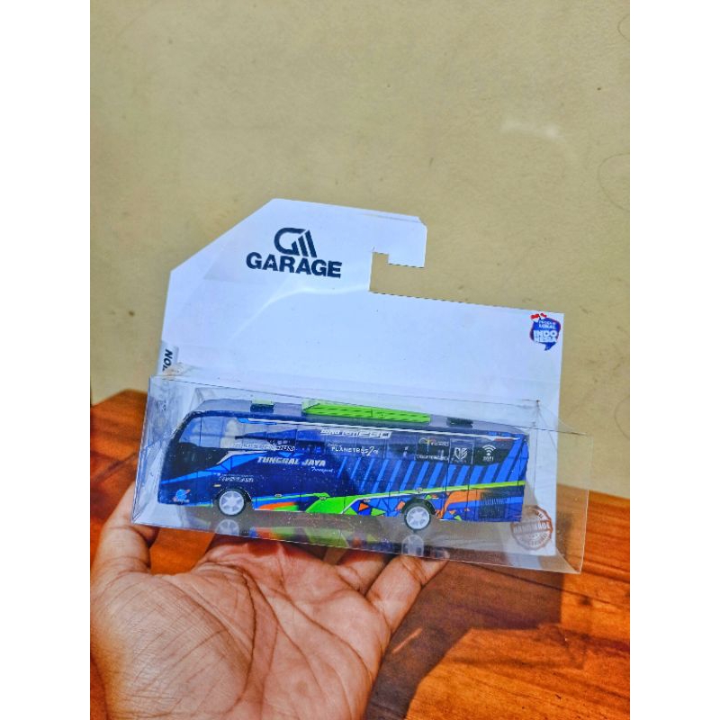 Jual Miniatur bus JEDHA Jet Bus 5 Tunggal Jaya skala 1/87 diecast bus ...