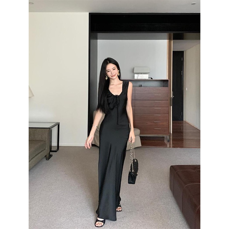 Jual Kevvi - Gemma Satin Maxi Dress in Black | Dress Maxi Wanita Satin ...