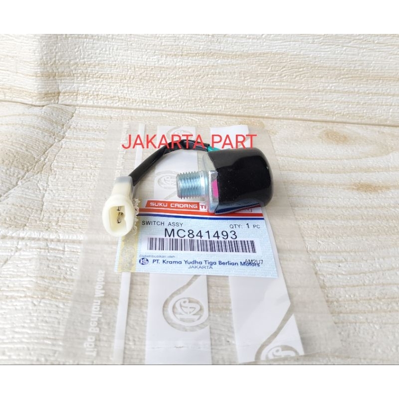 Jual Switch rem MC841493 swit rem switch stop fuso ps190 ganjo | Shopee ...