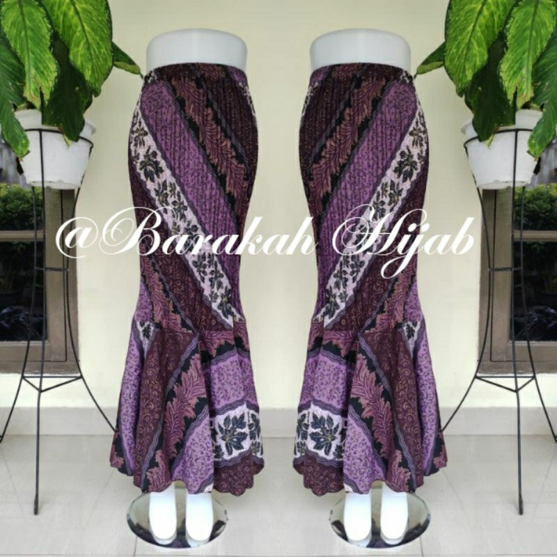 Jual Rok Batik Kebaya Model Duyung Bahan Silk Sutra Tebal Motif Batik ...
