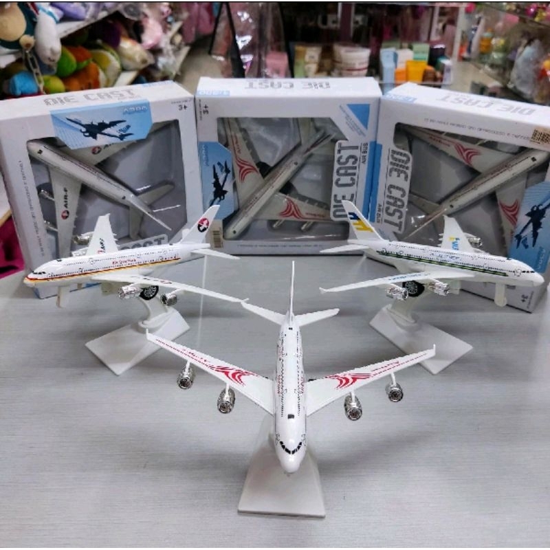 Jual MINIATUR DIE CAST PESAWAT TERBANG / MAINAN ANAK MINIATUR/DIE CAST ...