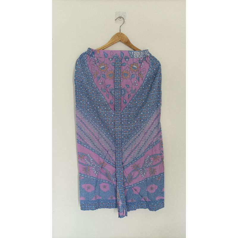 Jual [Preloved] Rok Batik Span untuk kondangan/wisuda Warna Biru Pink ...
