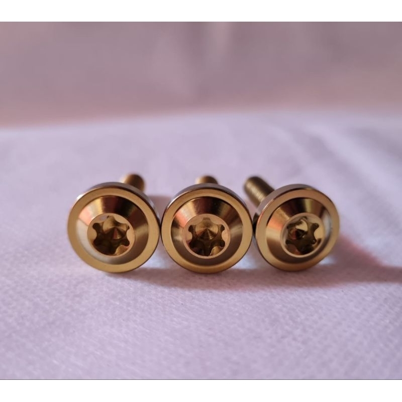 Jual baut cover radiator titanium GR5 vario150,vario160 made in vietnam ...