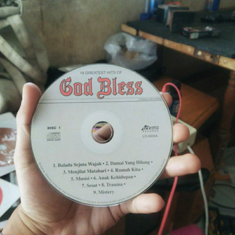 Jual GOD BLESS - GREATEST HITS 18 2CD (CD) | Shopee Indonesia