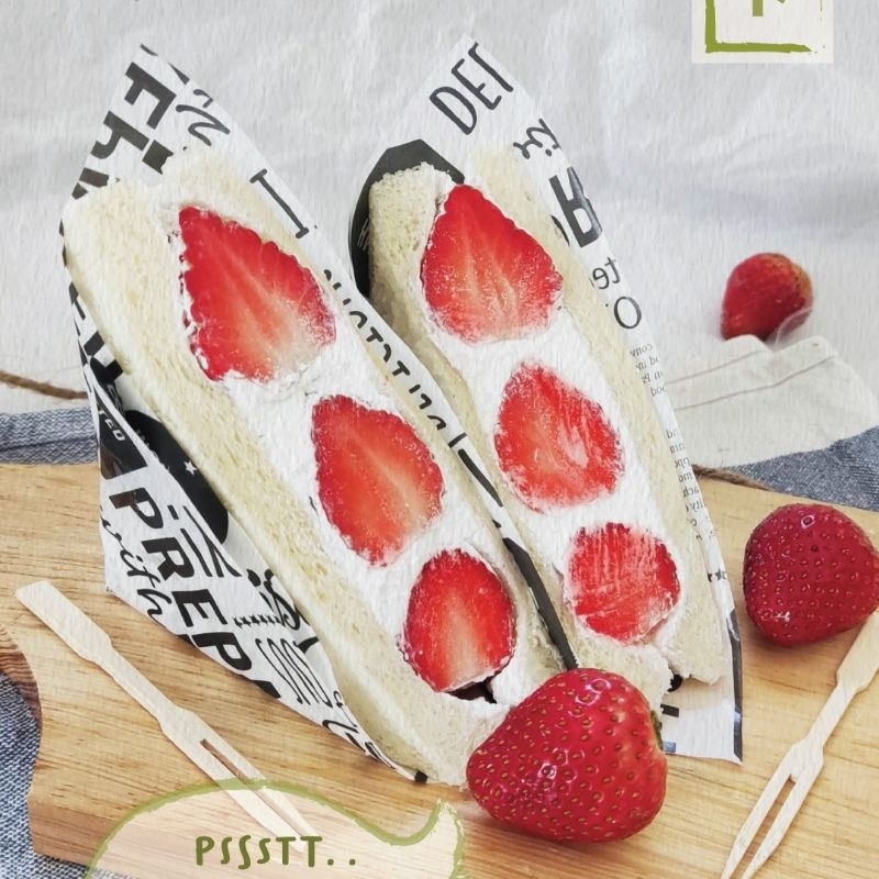 Jual strawberry ichigo mango fruit sando jepang enak lembut (PO SEHARI ...