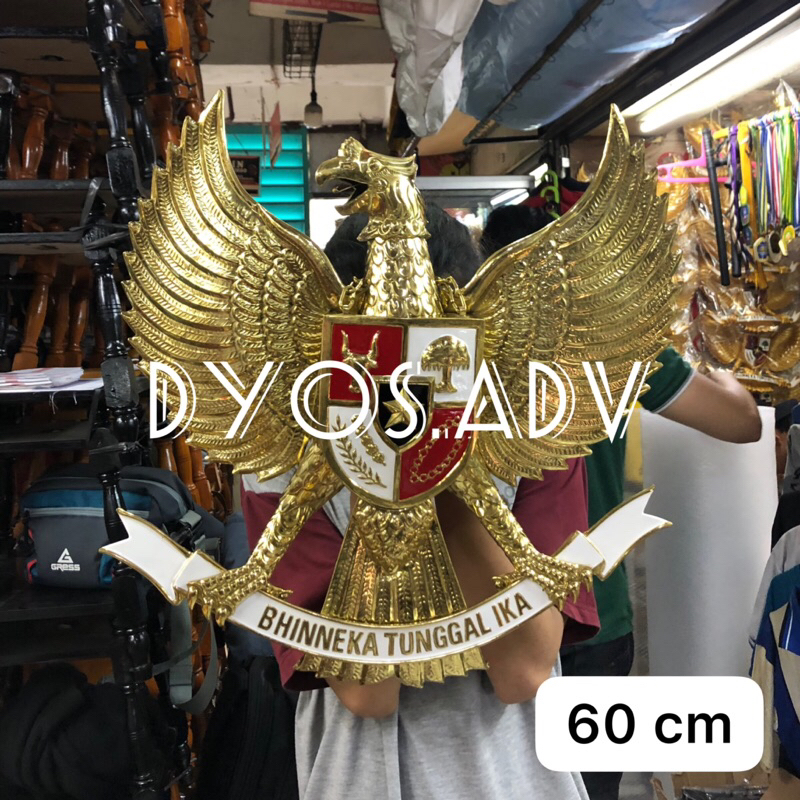 Jual garuda pancasila garuda kuningan 60 cm | Shopee Indonesia
