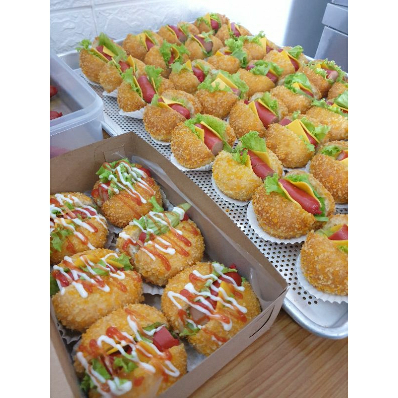 Jual (PO sehari)donat sosis + donat choco nutella | Shopee Indonesia