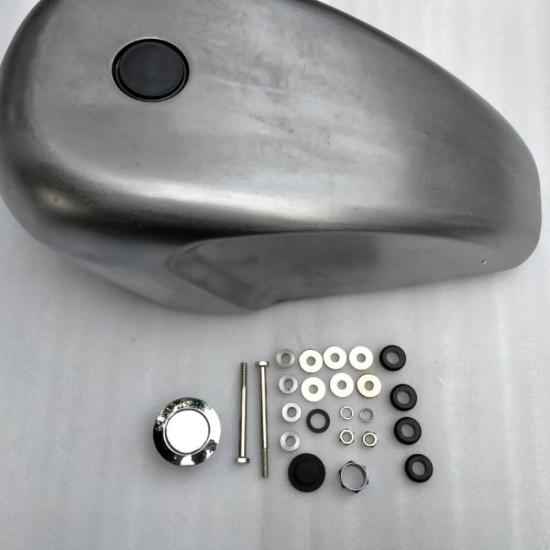 Jual tanki gas tank 3.3 gallon carburator Harley Sportster | Shopee ...
