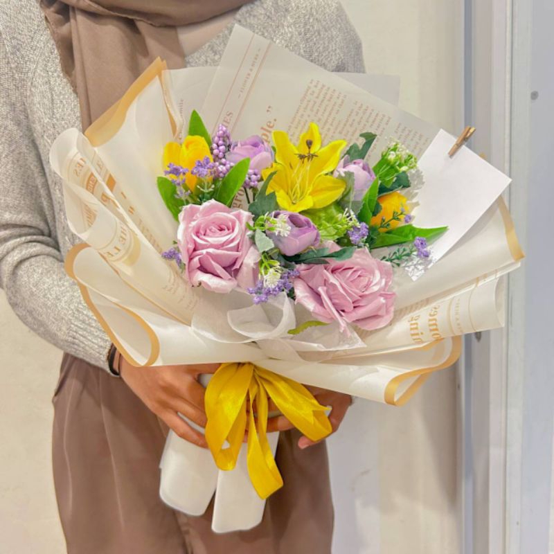Jual BUKET BUNGA PALSU / ARTIFICIAL FLOWER / BUKET WISUDA / HADIAH ...