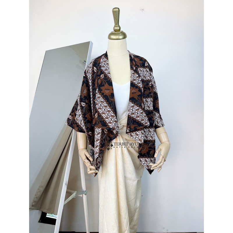Jual Laras Outer Cardigan Bolero Batik Paris Crop Top | Batik Crop top | Shopee Indonesia