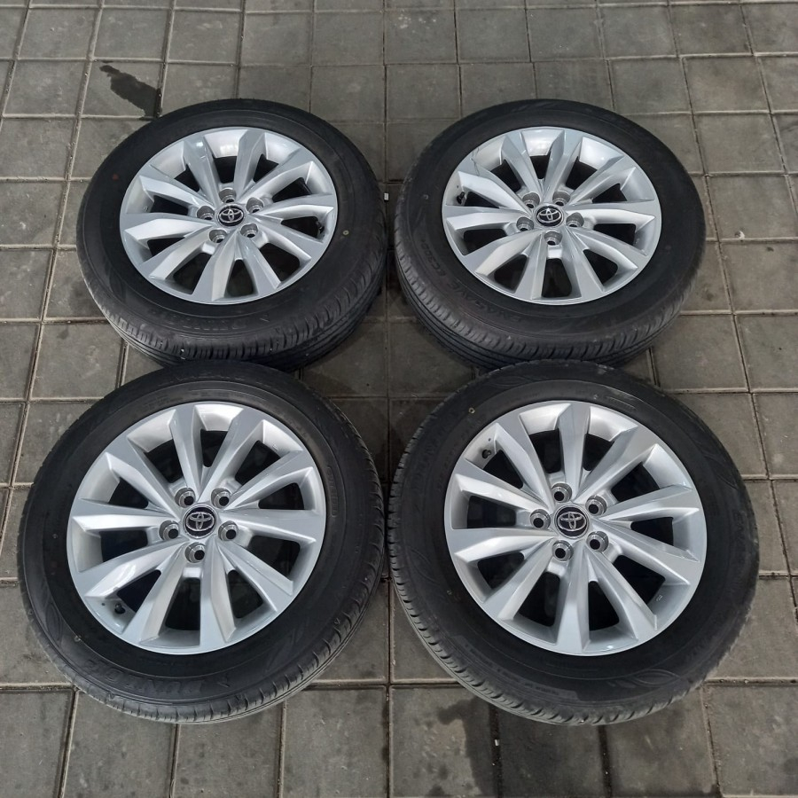 Jual Velg Ori Mobil Innova Zenix R17 Ban Dunlop Bisa Buat Innova ...