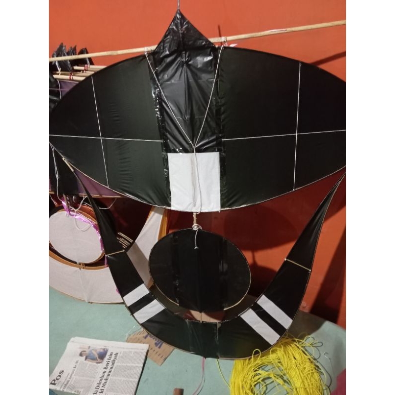 Jual layangan bulanan 1meter | Shopee Indonesia