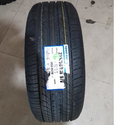 Jual Ban Mobil Toyota Alphard Vellfire Innova Merk Toyo Tranpath R30 ...