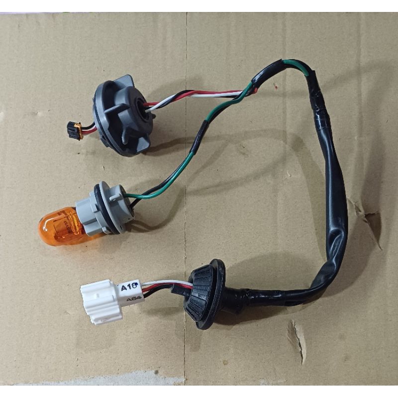 Jual soket bohlamp lampu stop xpander 2022-up original baru | Shopee ...
