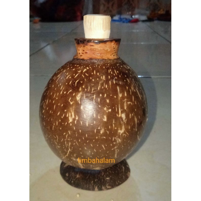 Jual Tumbler/botol unik terbuat dari batok kelapa menggunakan tutup ...