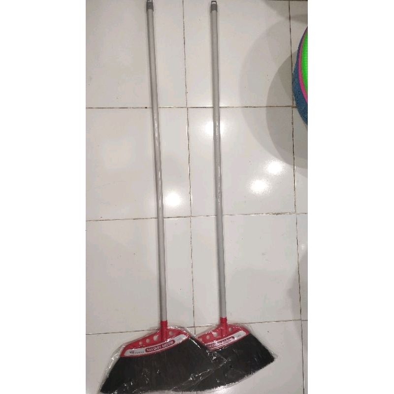 Jual sapu ijuk ( ASLI ) merek 2 Macan,Tebal,(HARD,Factory Broom) | Shopee Indonesia