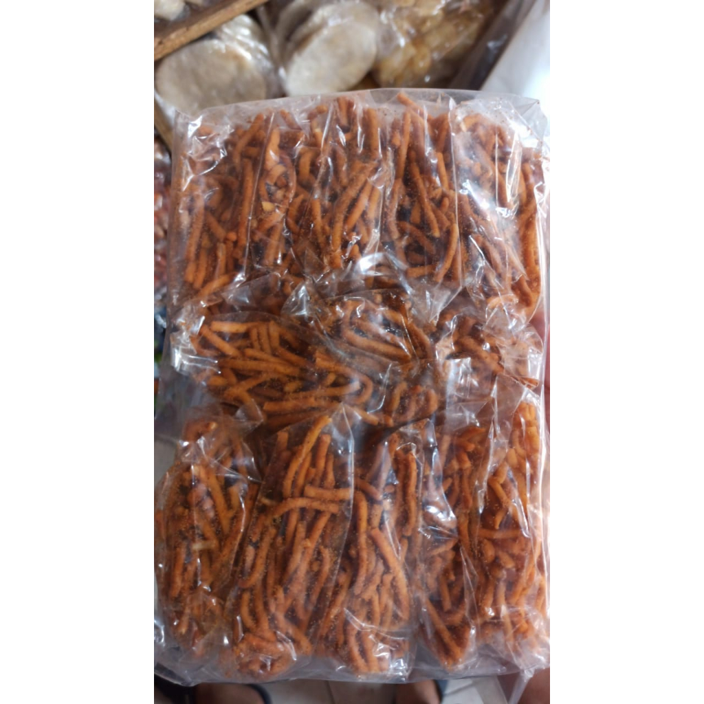 Jual Aneka Snack / Keripik Stik Pedes, Kerupuk Mie, Jipang / Brondong ...