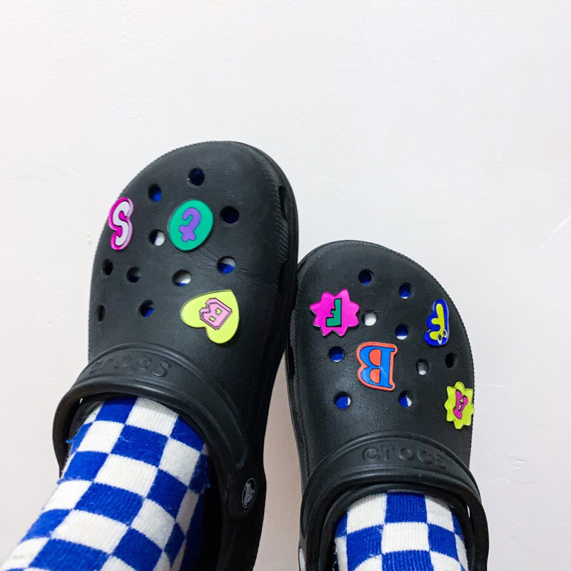 Jual AlphaBetz JibBitz / Grup JibbTz | Shopee Indonesia