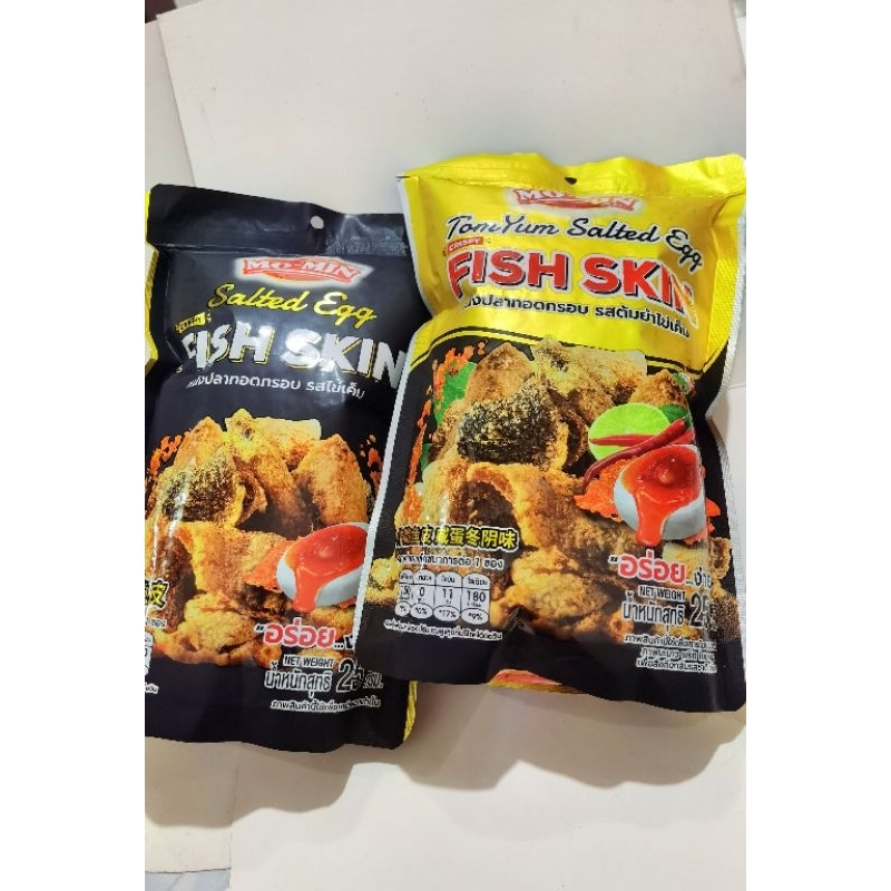 Jual Snack Mo-Min Crispy Fish Skin Salted Egg Kerupuk Kulit Ikan & Cumi Tom yum Crispy Squid Tom ...
