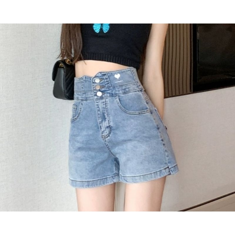 Jual Celana jeans pendek HW wanita / hot pants / highwaist / new fashion!!! | Shopee Indonesia