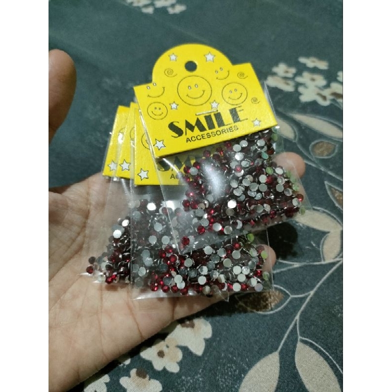 Jual gems rhinestone maroon ukuran 3mm | Shopee Indonesia
