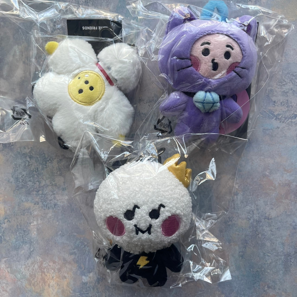 Jual [READY[ TRUZ STANDING BAGCHARM KR - ROMY CHILLI YOCHI | Shopee ...