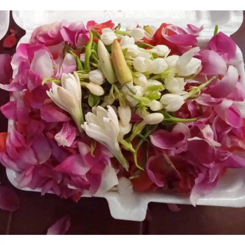 Jual Kembang 7 Rupa Dan Kembang Telon 3 Rupa Segar Murah Terlaris bisa ...