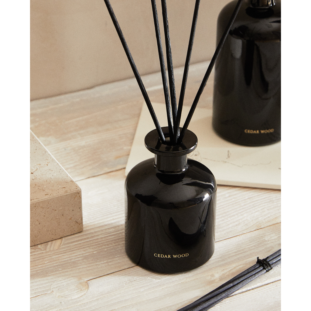 Jual Pengharum Ruangan Diffuser Zara Home varian Cedar Wood uk 250ml ...