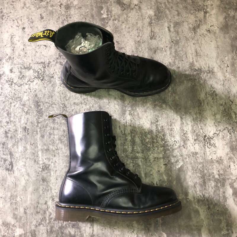 Jual Docmart 1460 10 hole sepatu boots | Shopee Indonesia