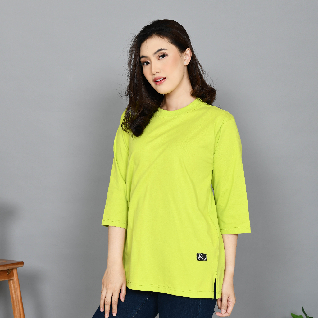 Jual KAOS POLOS BLUES WANITA LENGAN 7/8 COTTON COMBED 24S PREMIUM | Shopee Indonesia