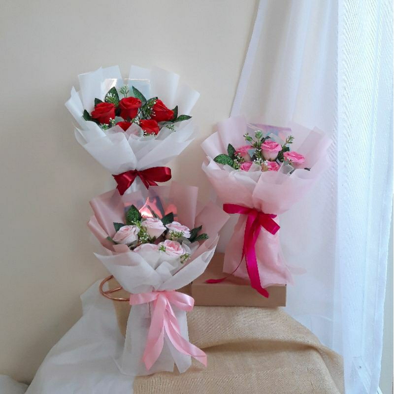 Jual Buket bunga artificial (small/kecil) bunga mawar ,kado wisuda ...