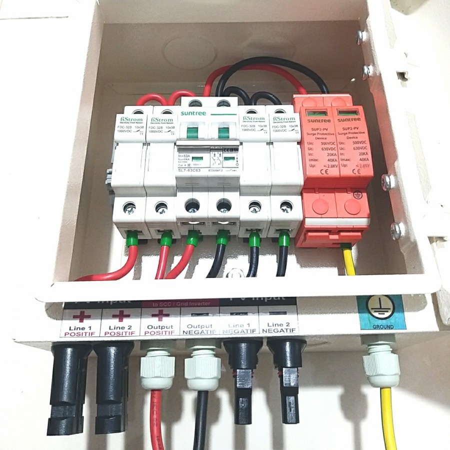 Jual PV Combiner Box 2(4) input / 1 MPPT Out - Kotak instalasi kabel ...