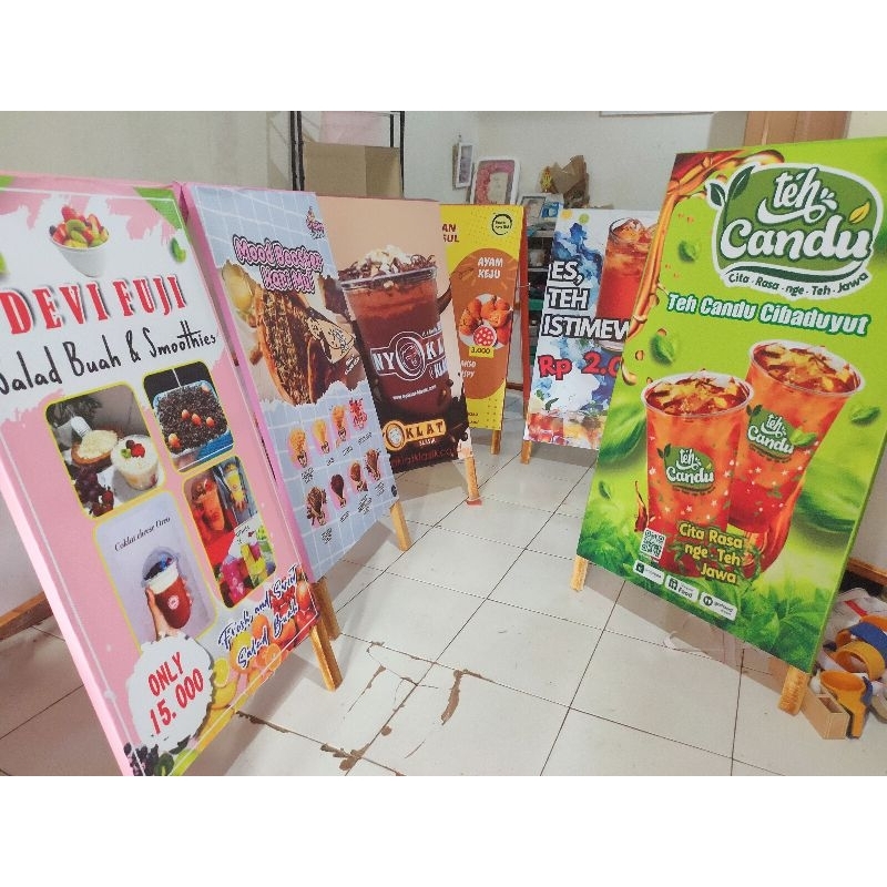 Jual STAND BANNER KAYU / STANDING BANNER LIPAT UK 100X50, 110x50 ...