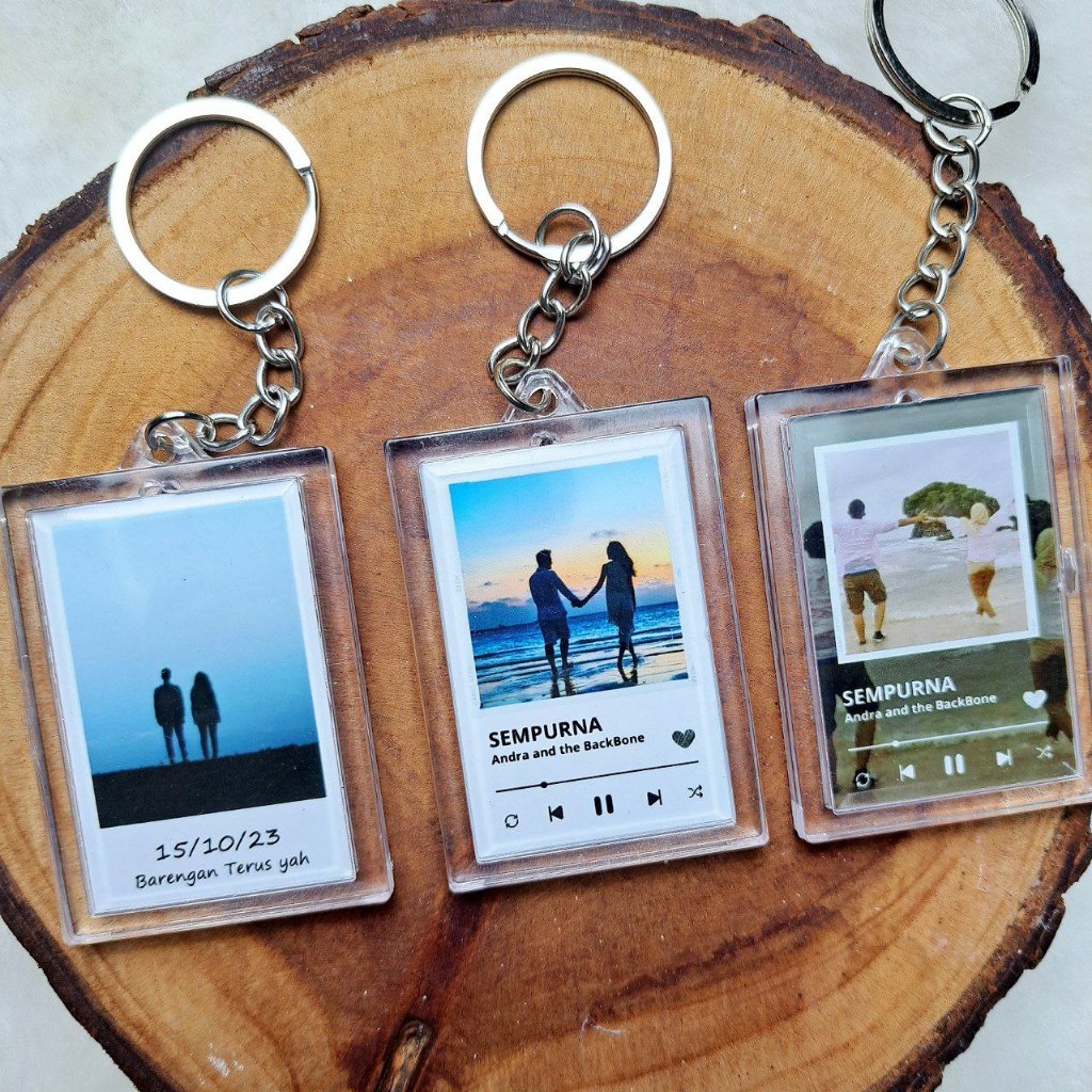 Jual Gantungan Kunci akrilik custom 2 foto depan belakang ganci spotify ...