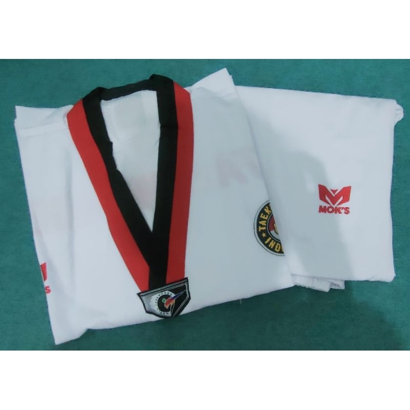 Jual DOBOK MOKS YOUNG FIGHTER PEMULA SERAGAM TAEKWONDO | Shopee Indonesia