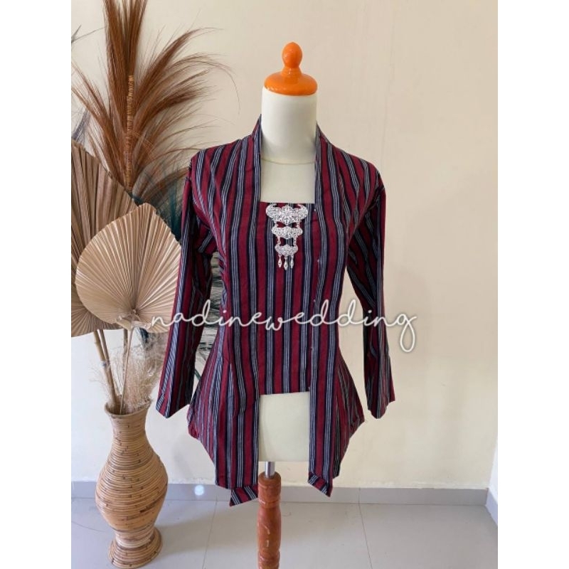 Jual Kebaya Lurik, Merah - Alusan / Katun Prasojo | Shopee Indonesia