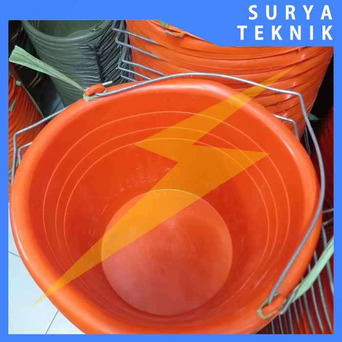 Jual Ember Cor Orange ( Besar dan Kecil ) | Shopee Indonesia