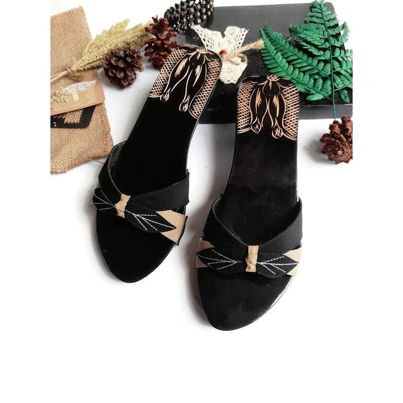 Jual sandal kayu kelom geulis flat 3cm ukiran sandal wanita kekinian ...