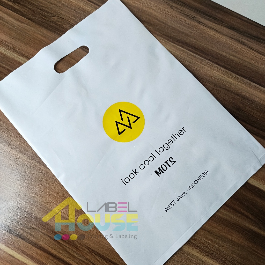 Jual Plastik Packing Baju | Plastik PE Plong | Plastik Sablon Murah ...