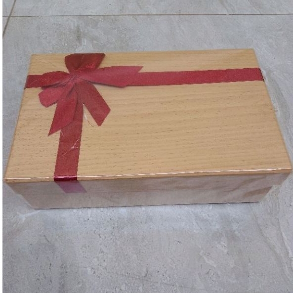 Jual BOX KADO/ KOTAK KADO/ GIFT BOX PREMIUM FREE PITA (25 × 16 × 8 ...