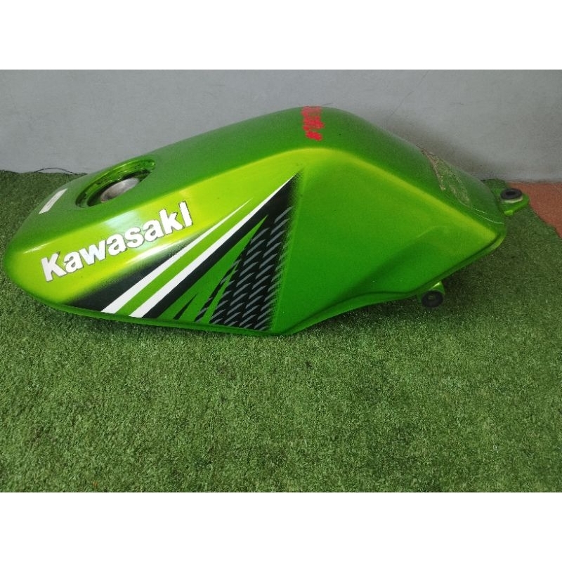 Jual tangki ninja r/ss original copotan copotan 2014 | Shopee Indonesia