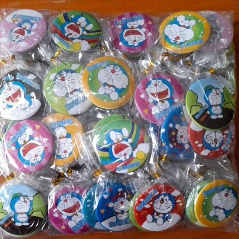 Jual Isi 100 Pin Kaleng Doraemon Bros Kaleng Doraemon Souvenir ...